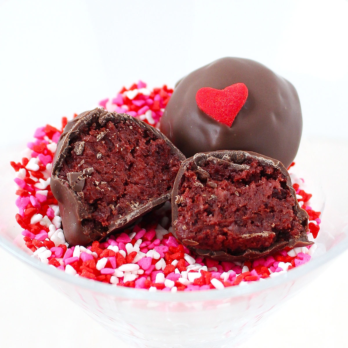 Red Velvet Oreo Truffles • Sarahs Bake Studio