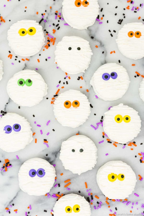 Halloween Mummy Oreo Cookies • Sarahs Bake Studio